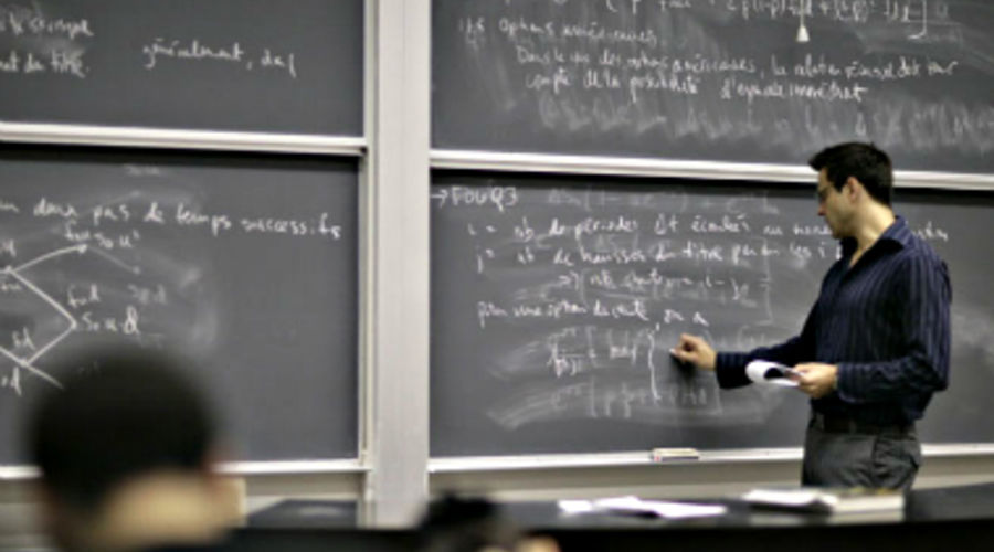 Professeur des universités - Fiche métier - Emploipublic